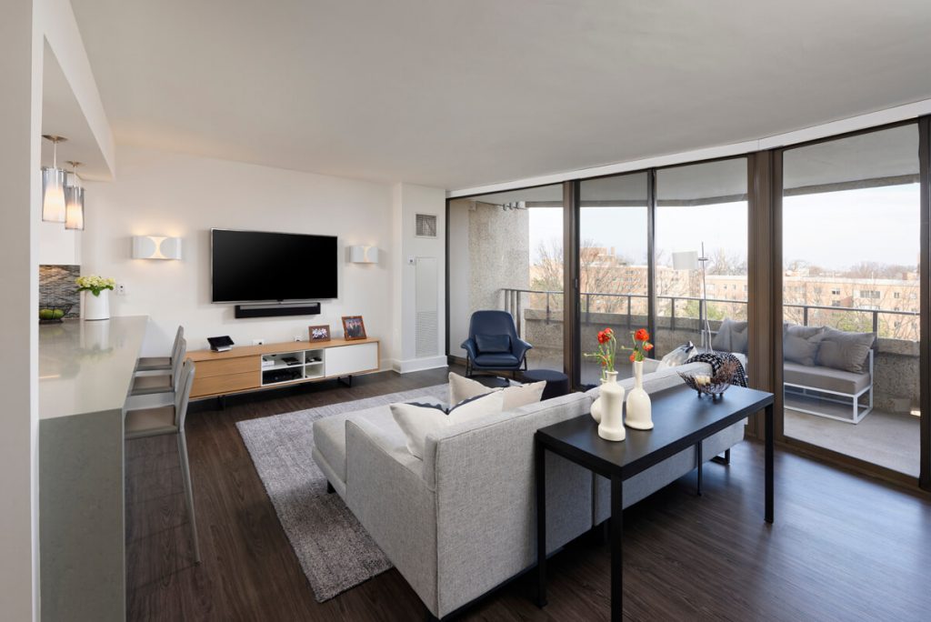 Family & Living - Meridian Homes Inc.